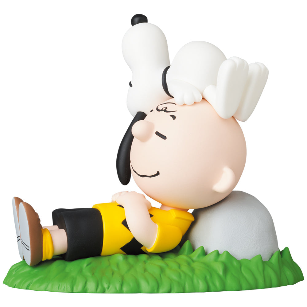 UDF PEANUTS SERIES 13 NAPPING CHARLIE BROWN & SNOOPY – MCT TOKYO